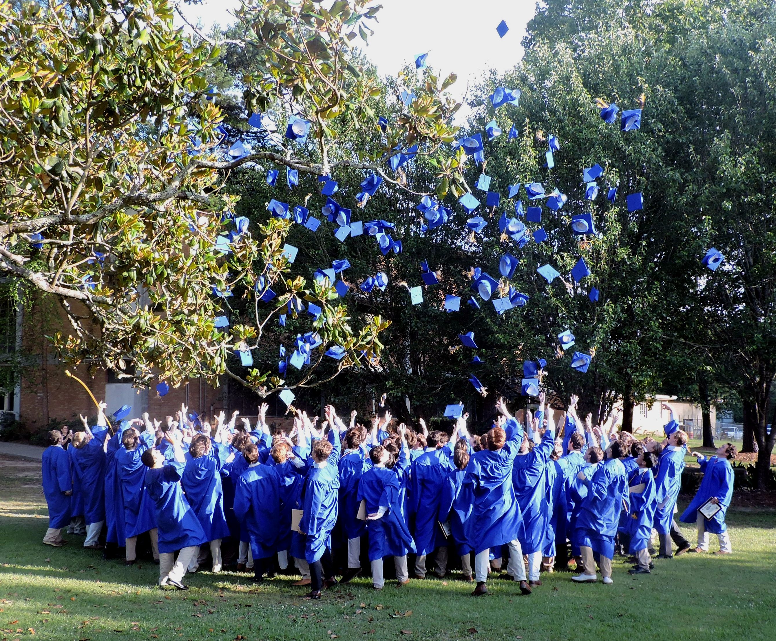 Class of 2017 Graduation Brings Year to a Close – The Paper Wolf
