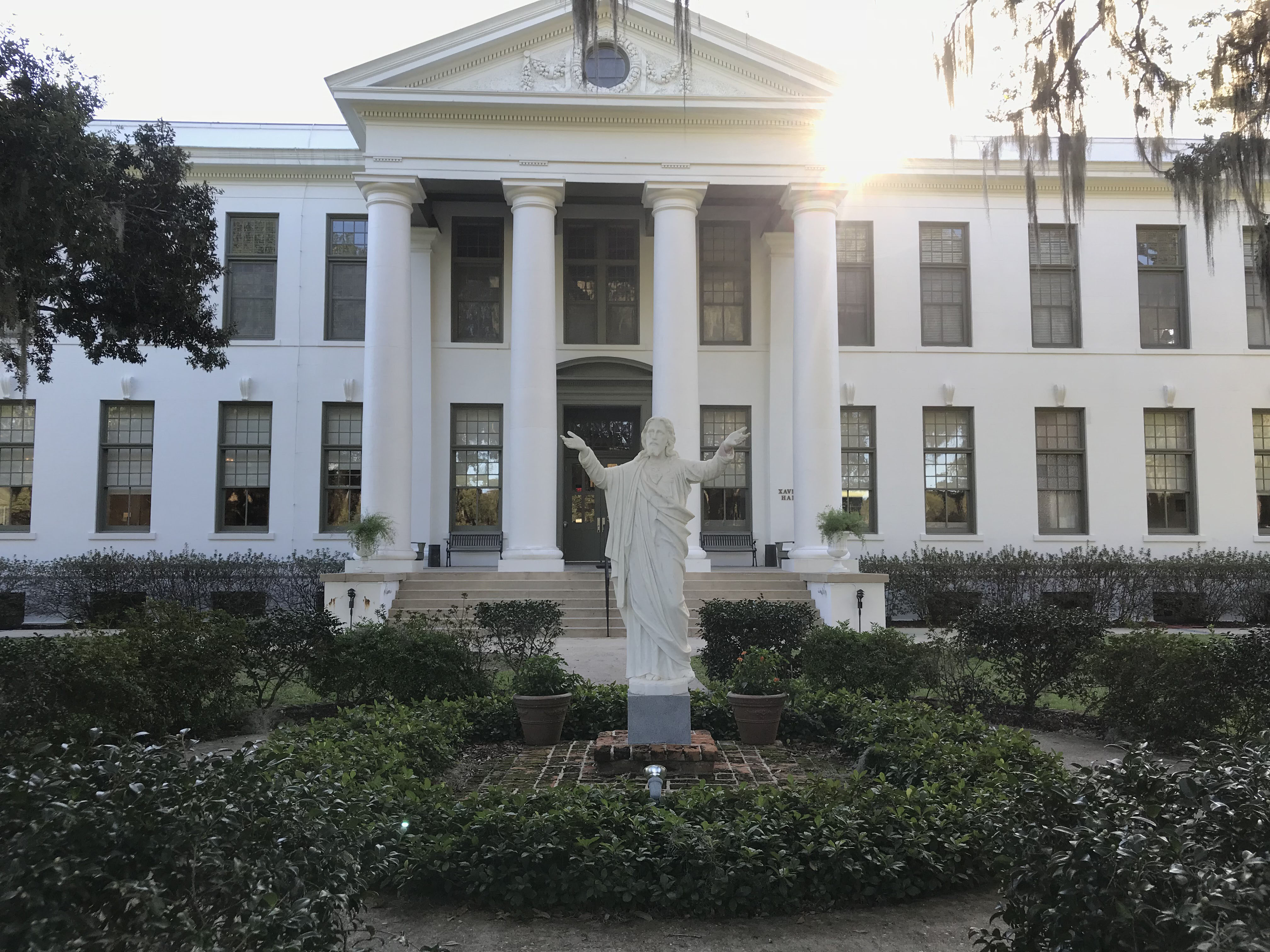 WOLF’S EYE VIEW: Silent Retreat Provides Self-Awareness for Students ...