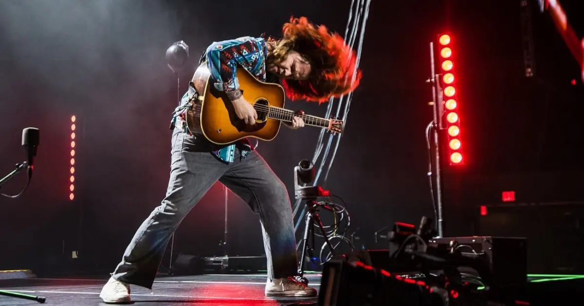 Bluegrass Artist Billy Strings is the Best Artist in the World – The ...