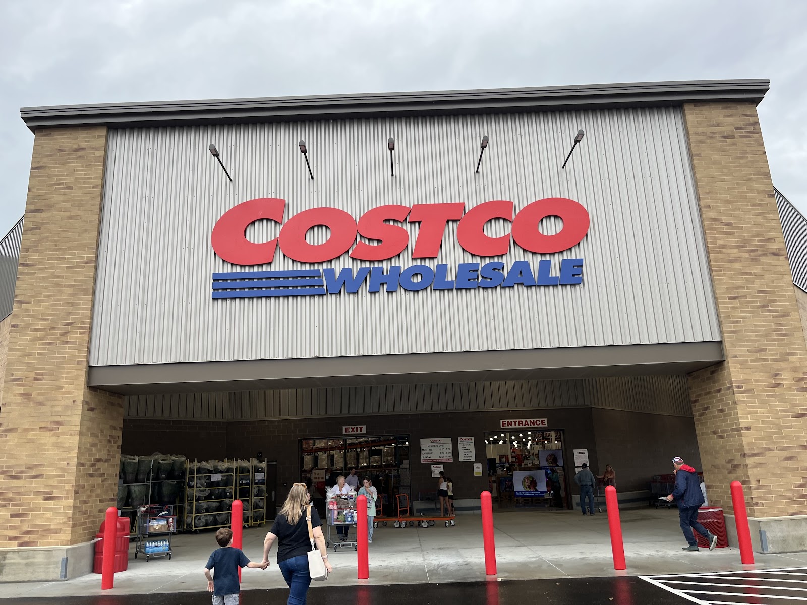 New Costco ‘brings the boom’ to Covington – The Paper Wolf